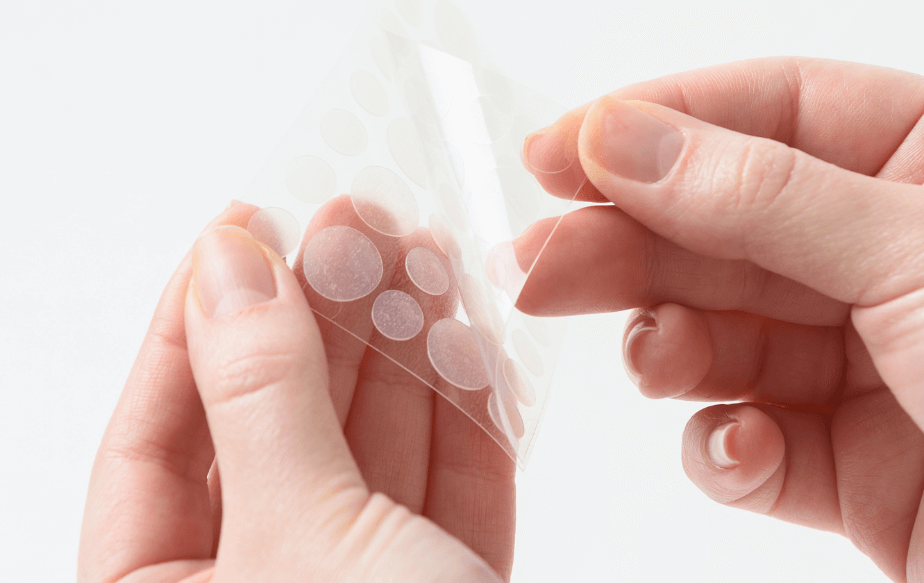 Avis patchs anti-boutons : est-ce efficaces contre les boutons d'acné